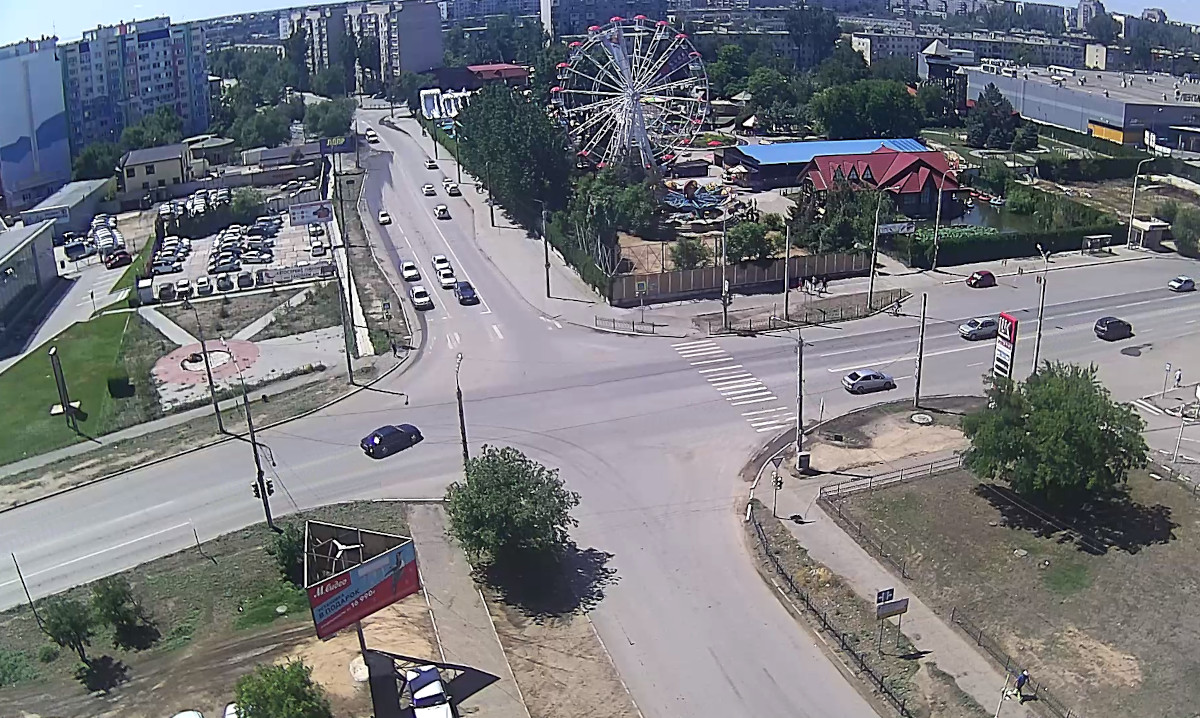 Intersection of Nikolai Ostrovsky Street and Magnitogorskaya Street ...